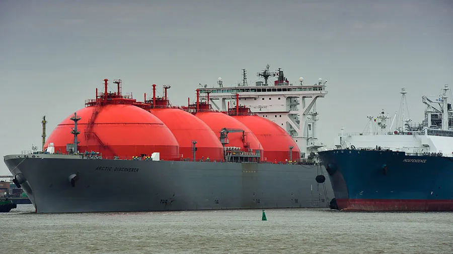 Llega a El Salvador buque que proveerá gas a planta generadora de ...