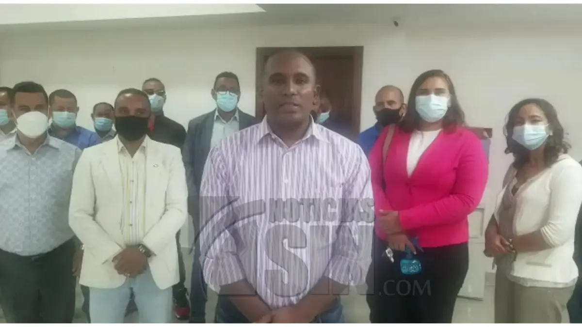 Quieren hacer política con la educación de nuestros hijos, aseguran ...