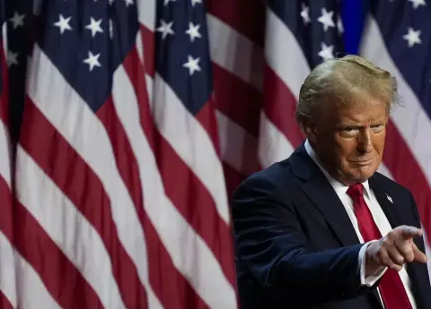 Trump anuncia que viajará a París para asistir a la reapertura de Notre ...