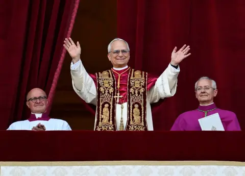 El papa apuesta por la vía de Francisco, con el cuidado a los débiles y ...