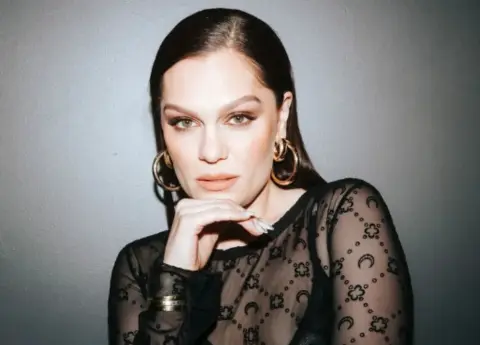 La cantante Jessie J revela que padece un cáncer de mama | Noticias SIN